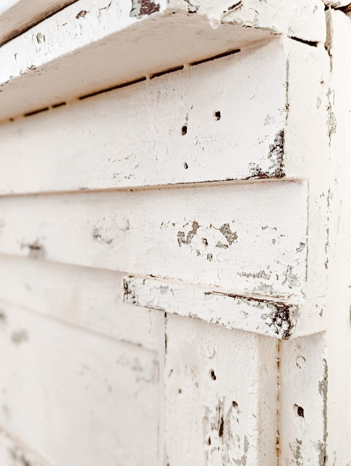 How to Create an Authentic Chippy Paint Look with Fusion Milk Paint ...